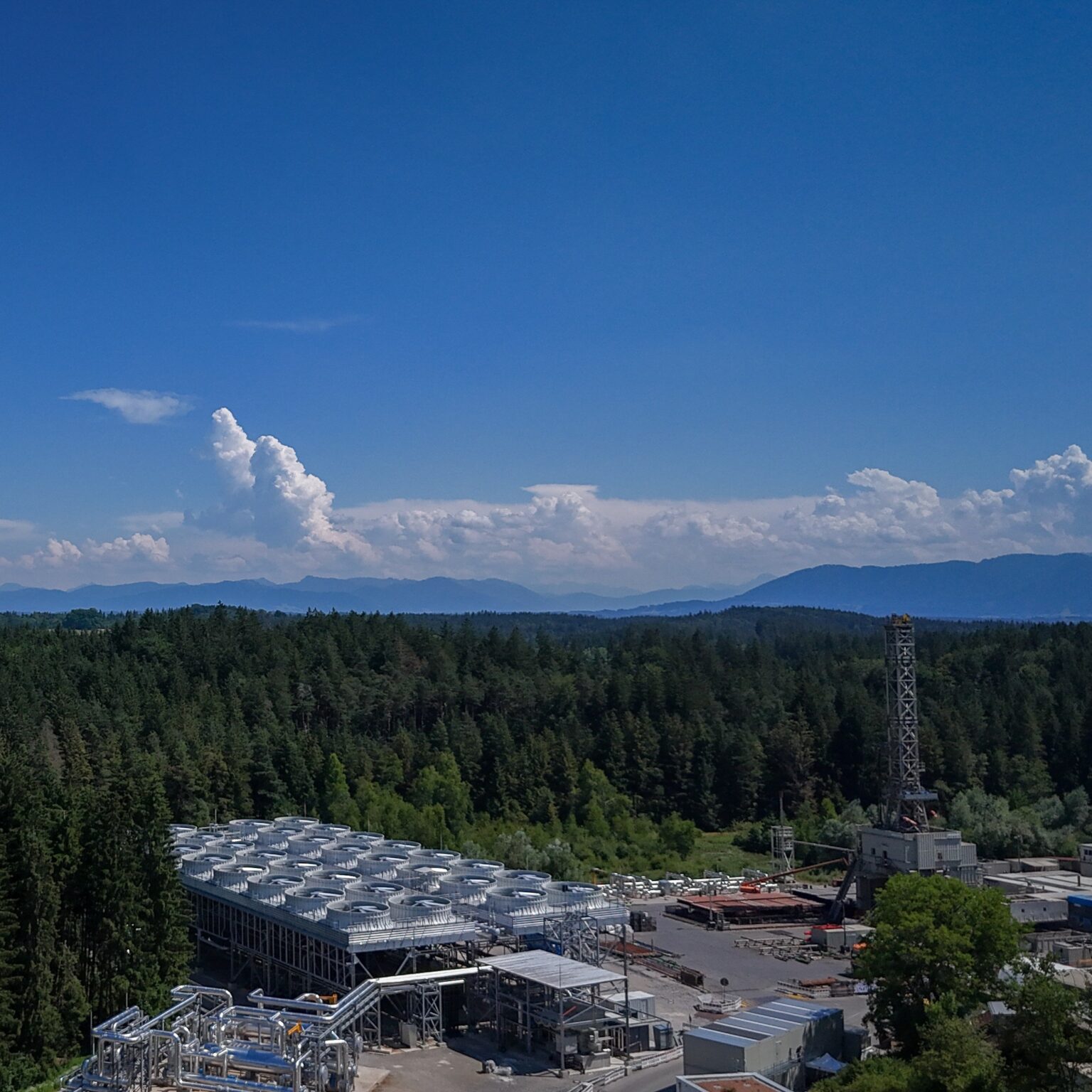 Drilling innovation at Eavor's first-of-a-kind geothermal project in ...